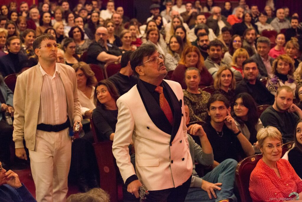 Richard Balint, în Cyrano de Bergerac: Să ajung la 50 de ani să-mi ...