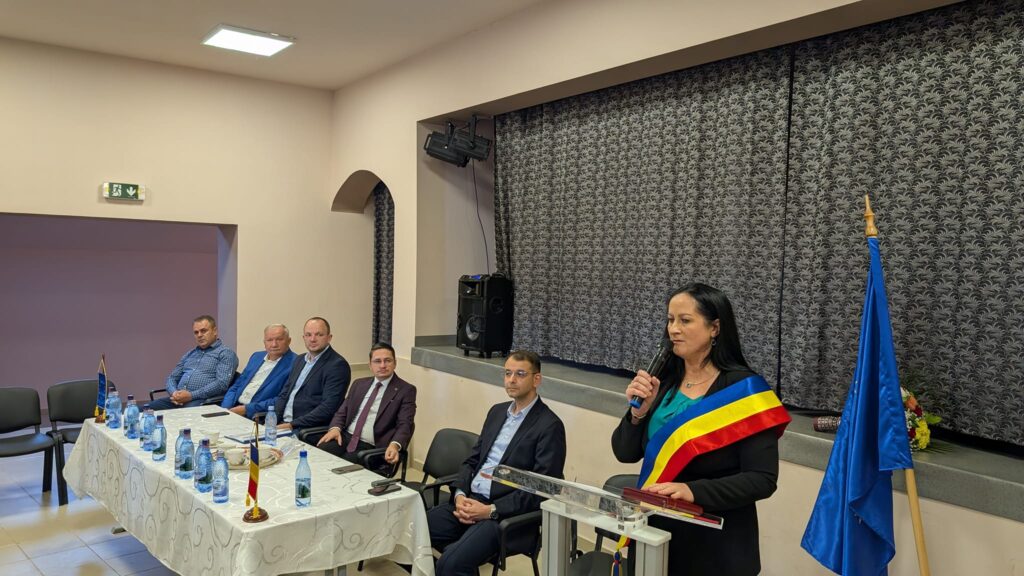 Primărița blocată de ANI a primit azi al treilea mandat. Mihaela Sabau ...